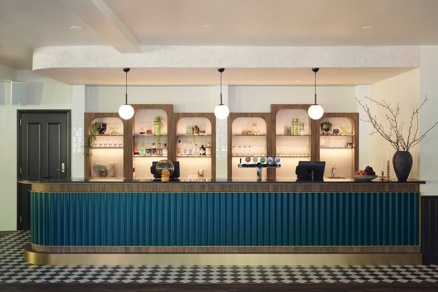 The Elephant British Pub - SMFA